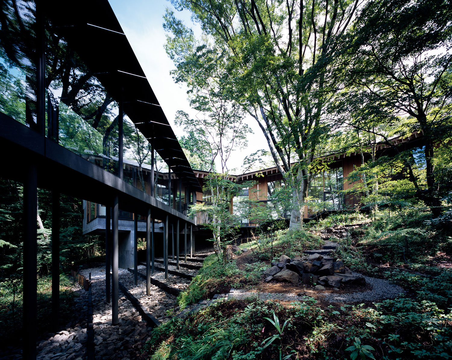 猿田仁視が主宰する「HITOSHI SARUTA Architect」「CUBO design architect」が、業務拡大に伴い、即戦力 ...