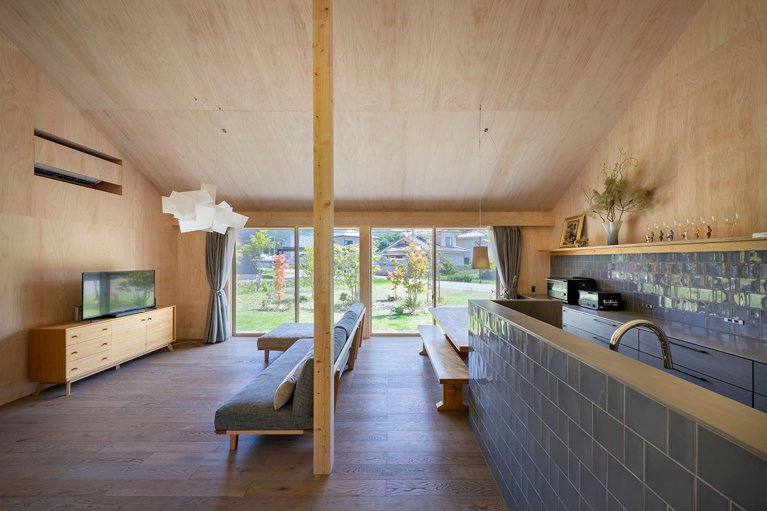 不動産の知識にも明るい井上亮と、公共建築の経験豊富な吉村明が主宰する「Inoue Yoshimura studio」が、設計スタッフ（経験者 ...