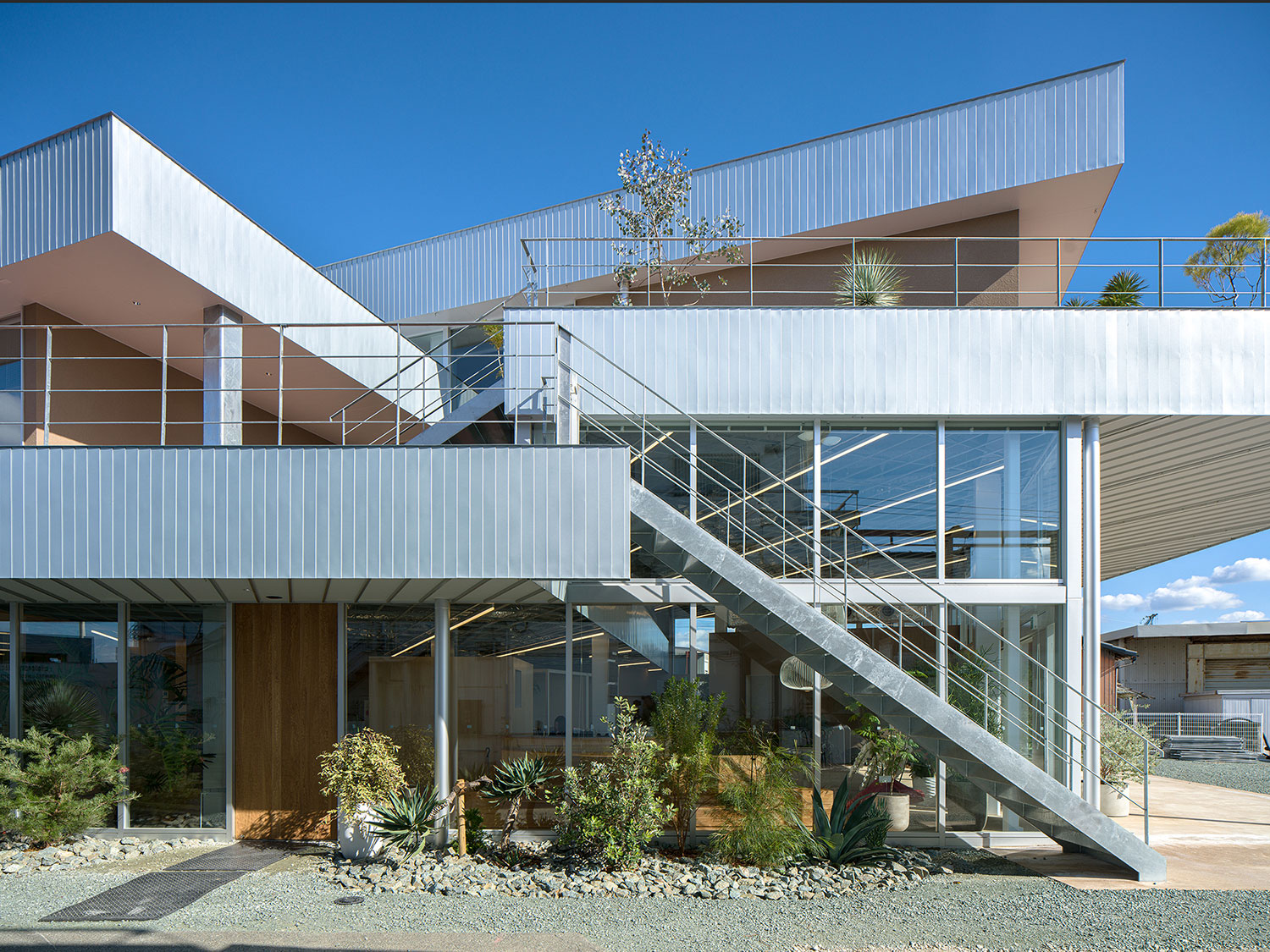 企画段階から計画に関わり、ビルディングタイプに縛られない建築をつくる「to-ripple」が、設計スタッフ（経験者・既卒・2025年新卒）を ...